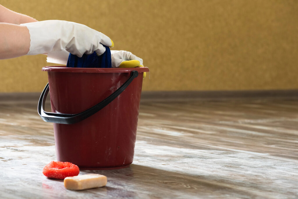 Expert Guide: How to Clean Wallpaper Properly | Apex Wallpaper Installation